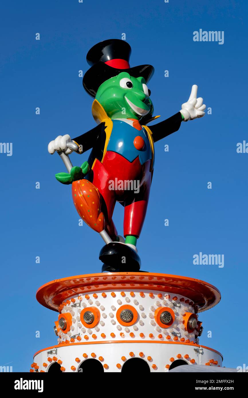 Jiminy cricket ride hi-res stock photography and images - Alamy