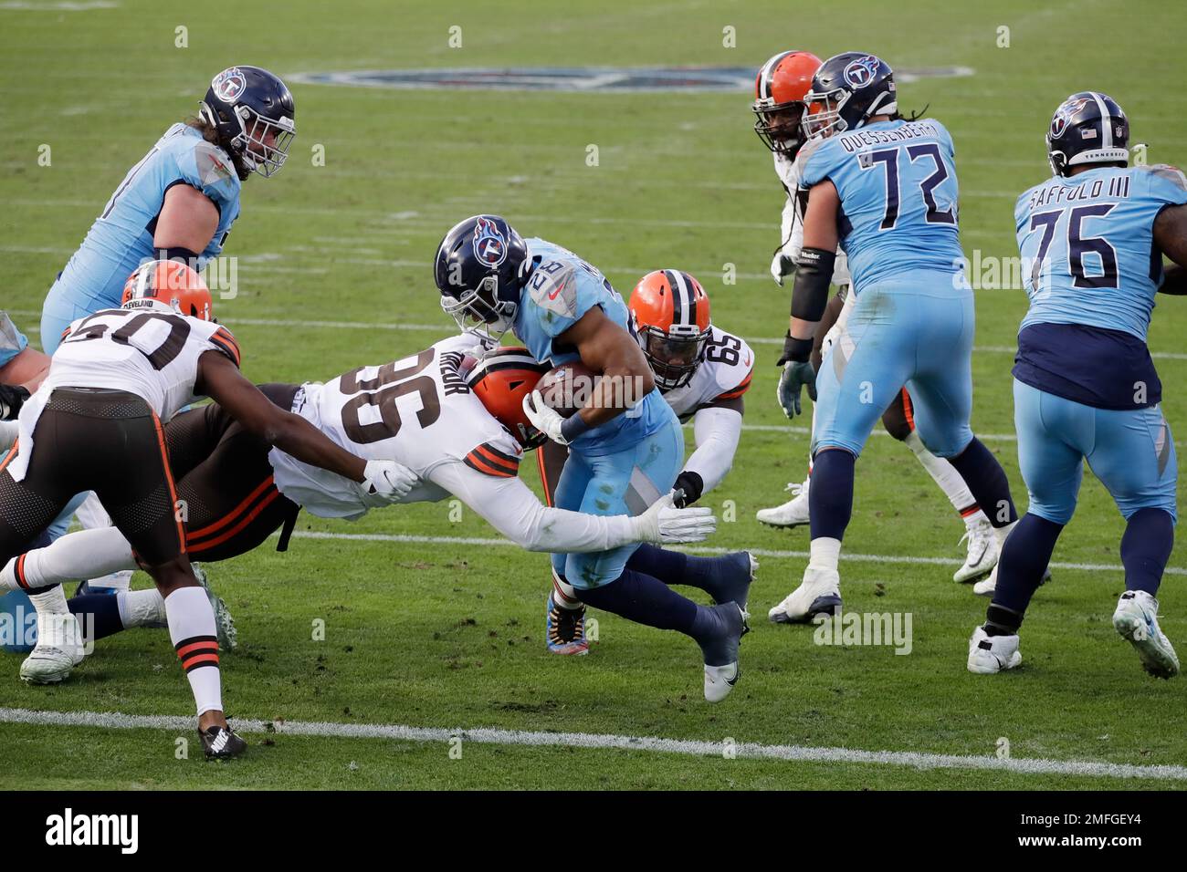 Tennessee Titans running back Jeremy McNichols (28) scores a touchdown ...