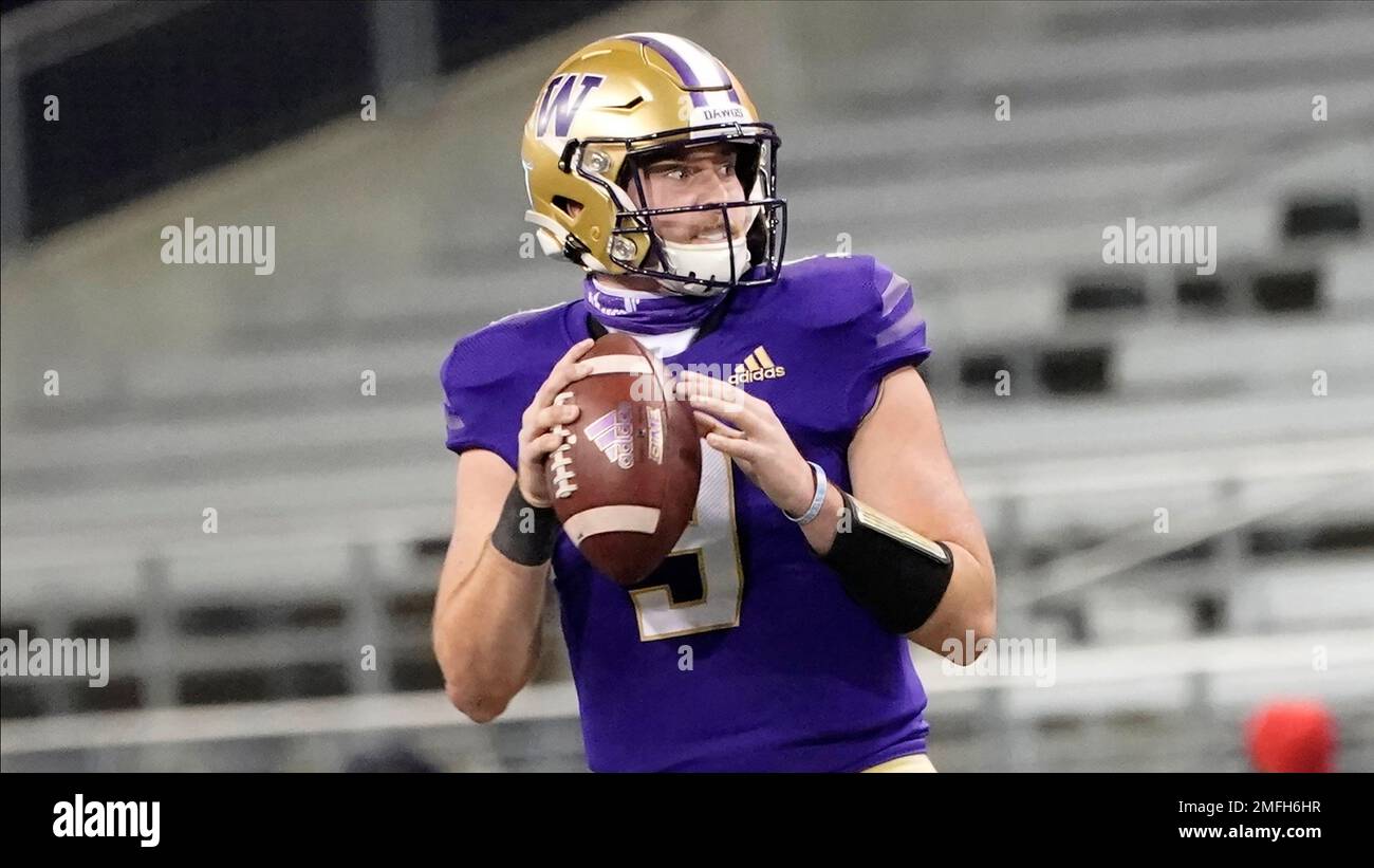 Washington quarterback Dylan Morris in action against Utah during the ...