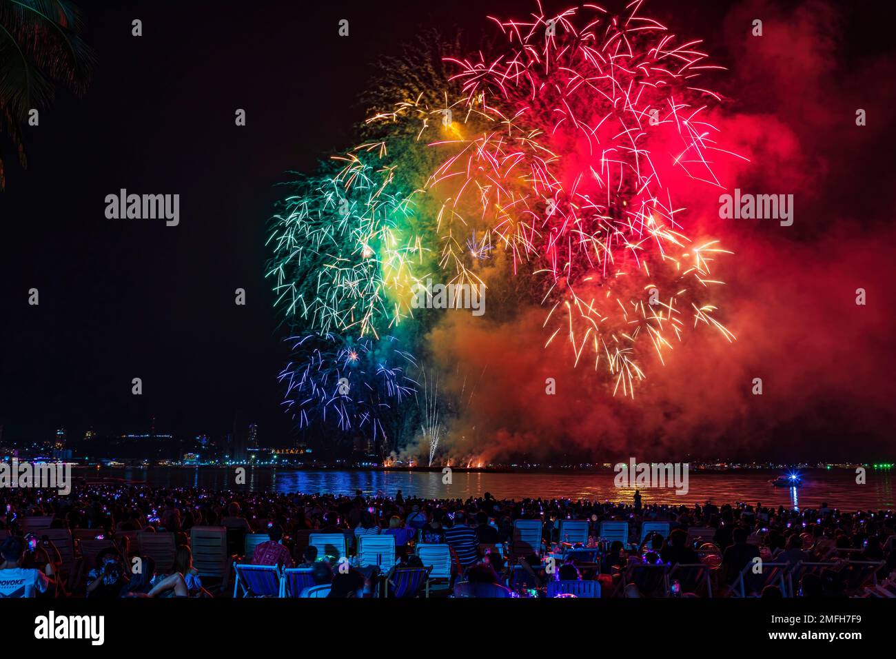 International fireworks display, Pattaya, Chonburi, Thailand Stock ...