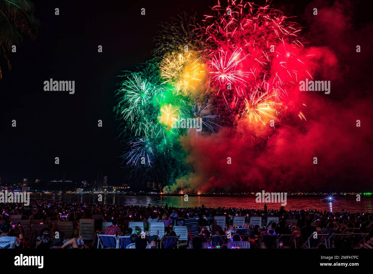 International fireworks display, Pattaya, Chonburi, Thailand Stock ...