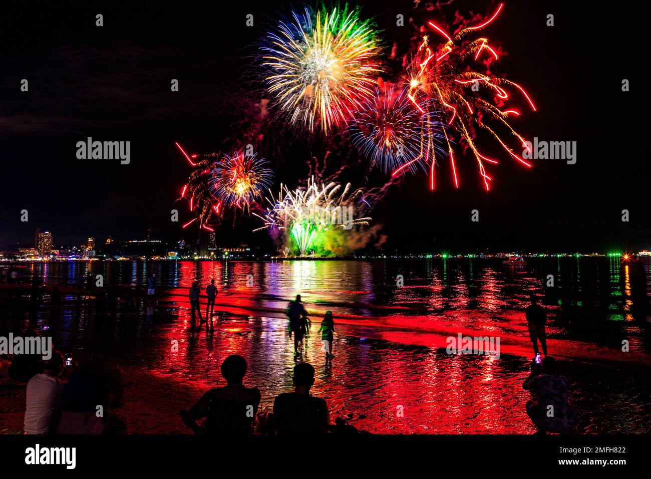 International fireworks display, Pattaya, Chonburi, Thailand Stock ...