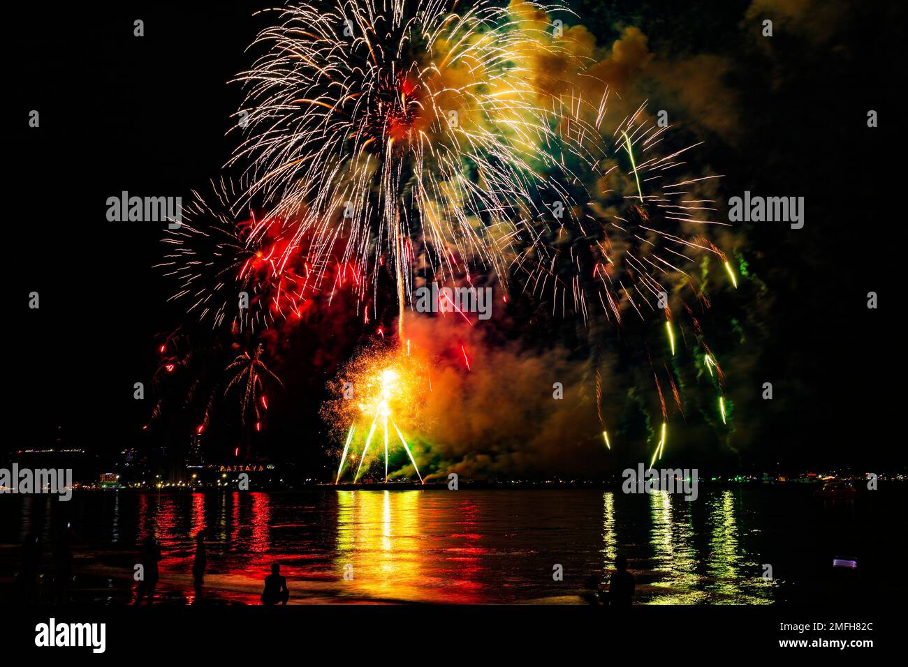 International fireworks display, Pattaya, Chonburi, Thailand Stock ...