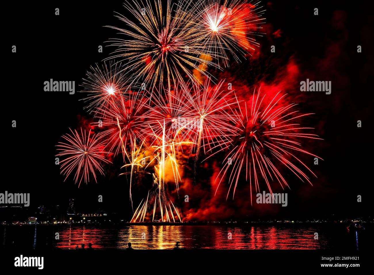 International fireworks display, Pattaya, Chonburi, Thailand Stock ...