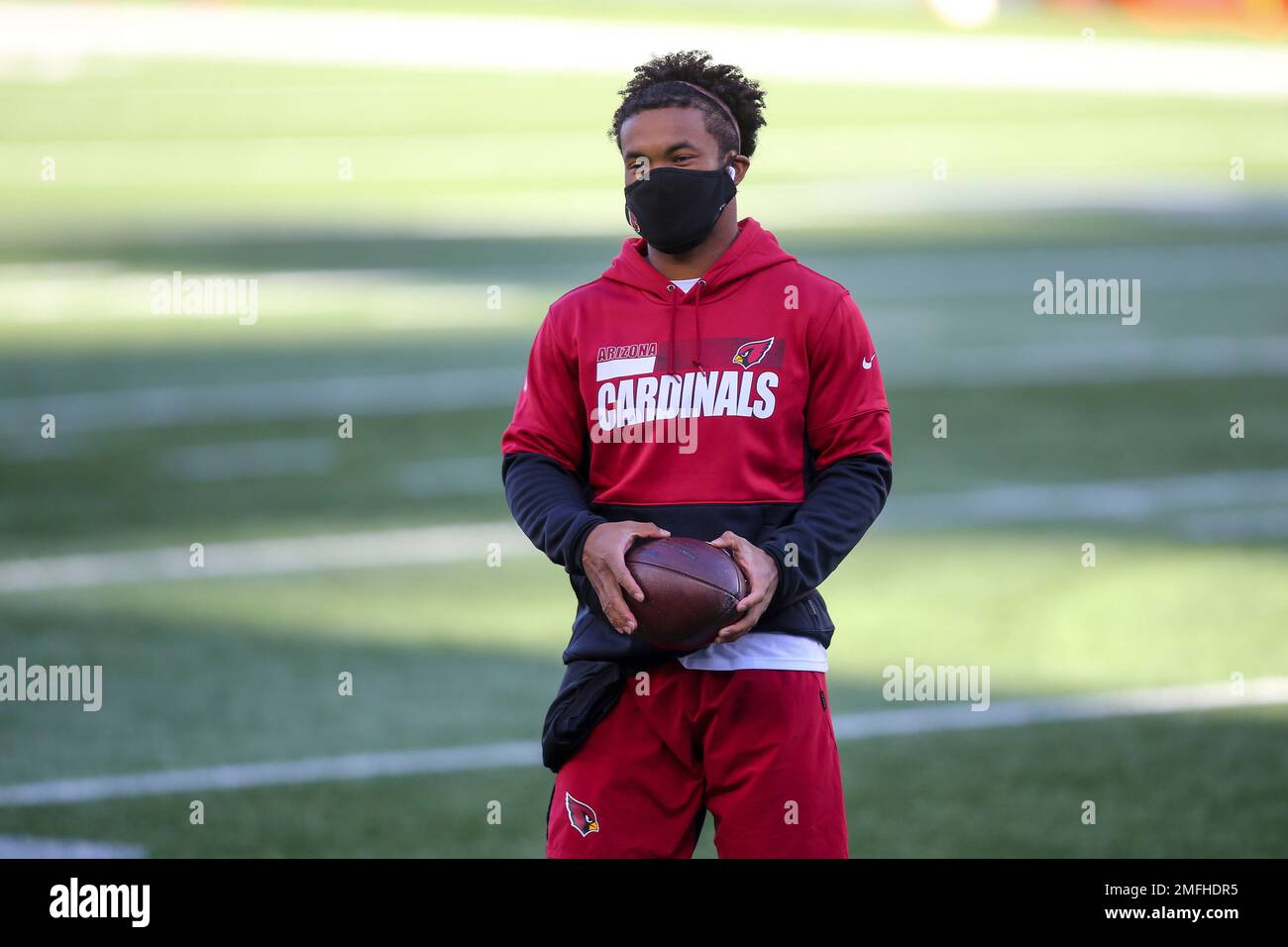 Arizona Cardinals quarterback Kyler Murray (1) prior to an NFL football ...