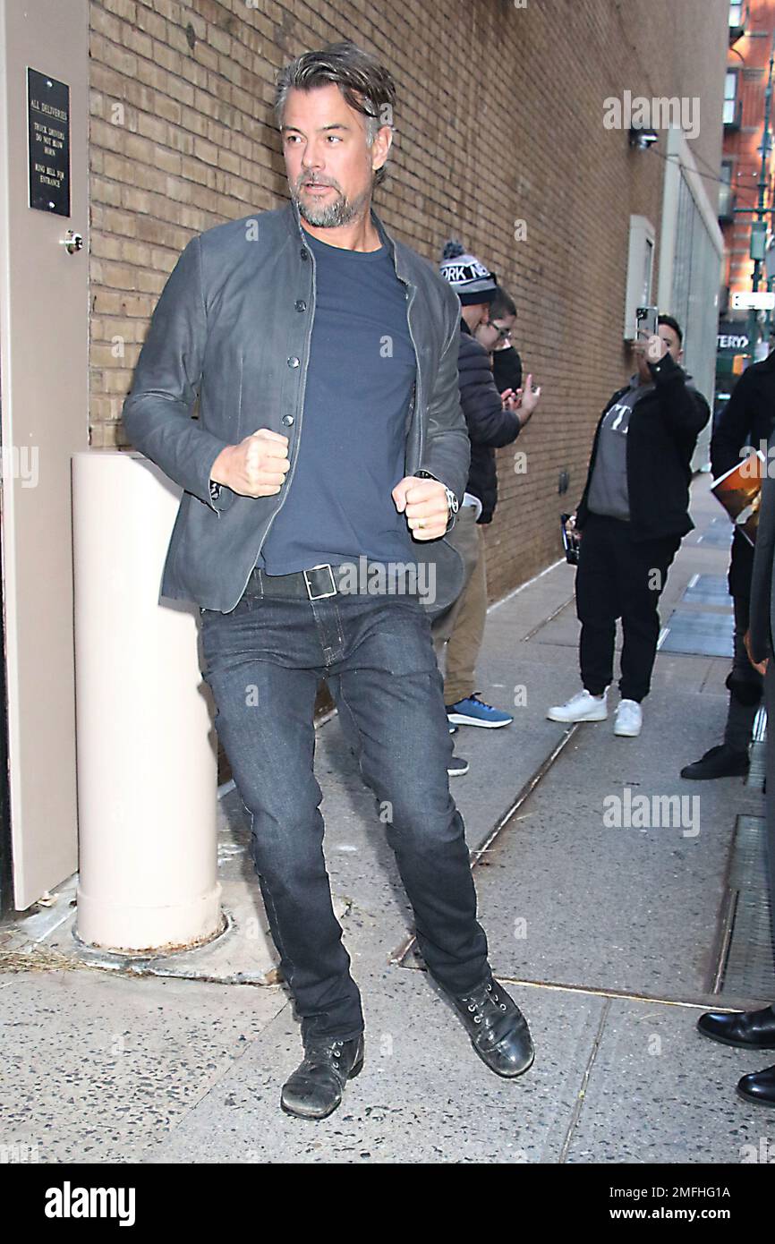 Josh Duhamel on Live with Kelly & Ryan to talk about new movie Shotgun ...