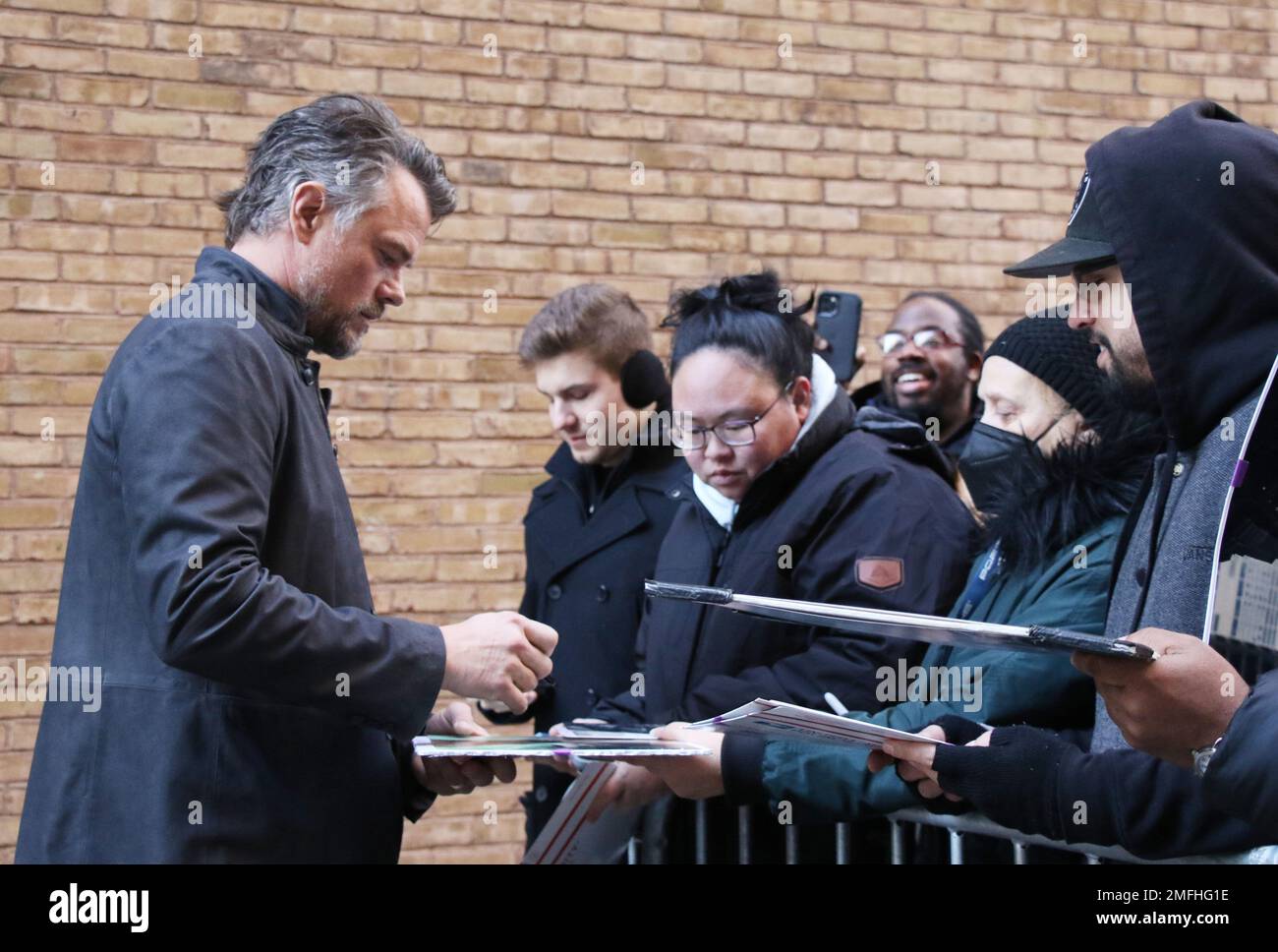 Josh Duhamel on Live with Kelly & Ryan to talk about new movie Shotgun ...