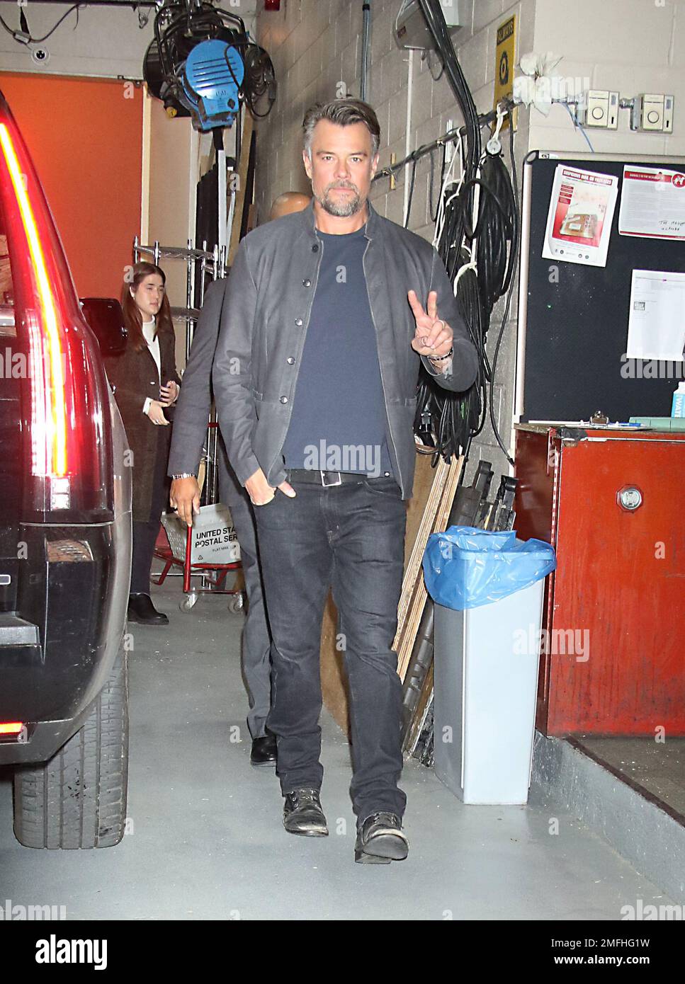 Josh Duhamel on Live with Kelly & Ryan to talk about new movie Shotgun ...