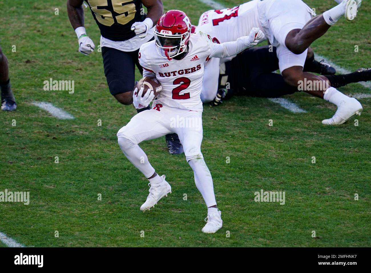 Rutgers wide receiver Aron Cruickshank (2) runs against Purdue during ...