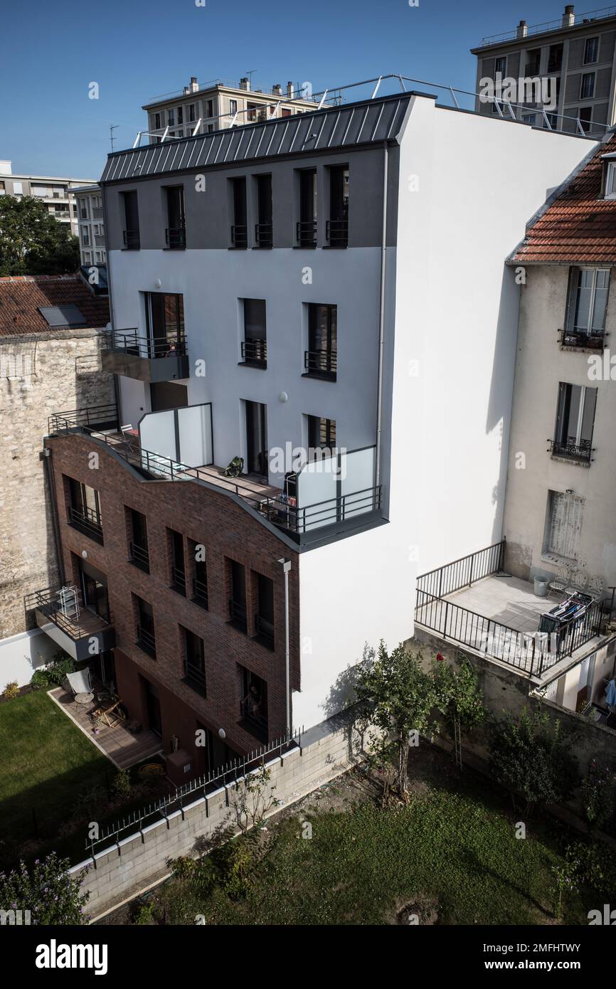 Paris flats building new construction hi-res stock photography and ...