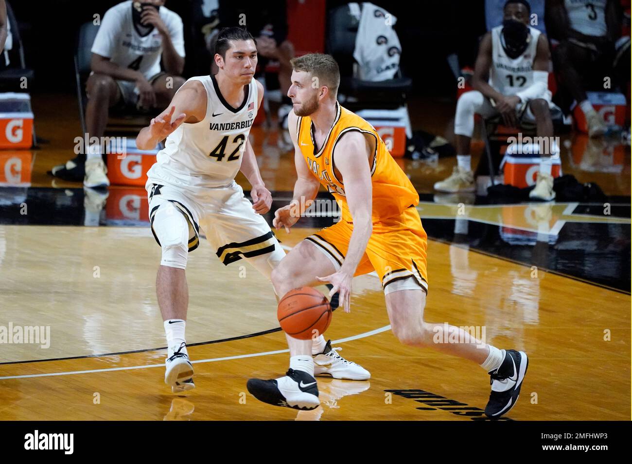 Valparaiso forward Ben Krikke (23) plays against Vanderbilt forward ...