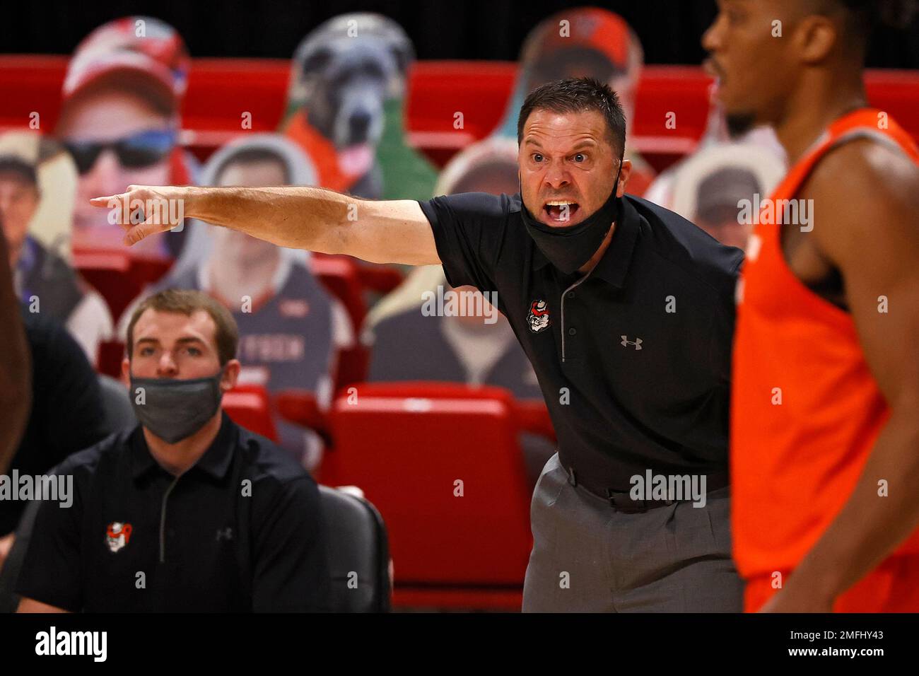 Sam Houston State coach Jason Hooten yells out to his team during the ...