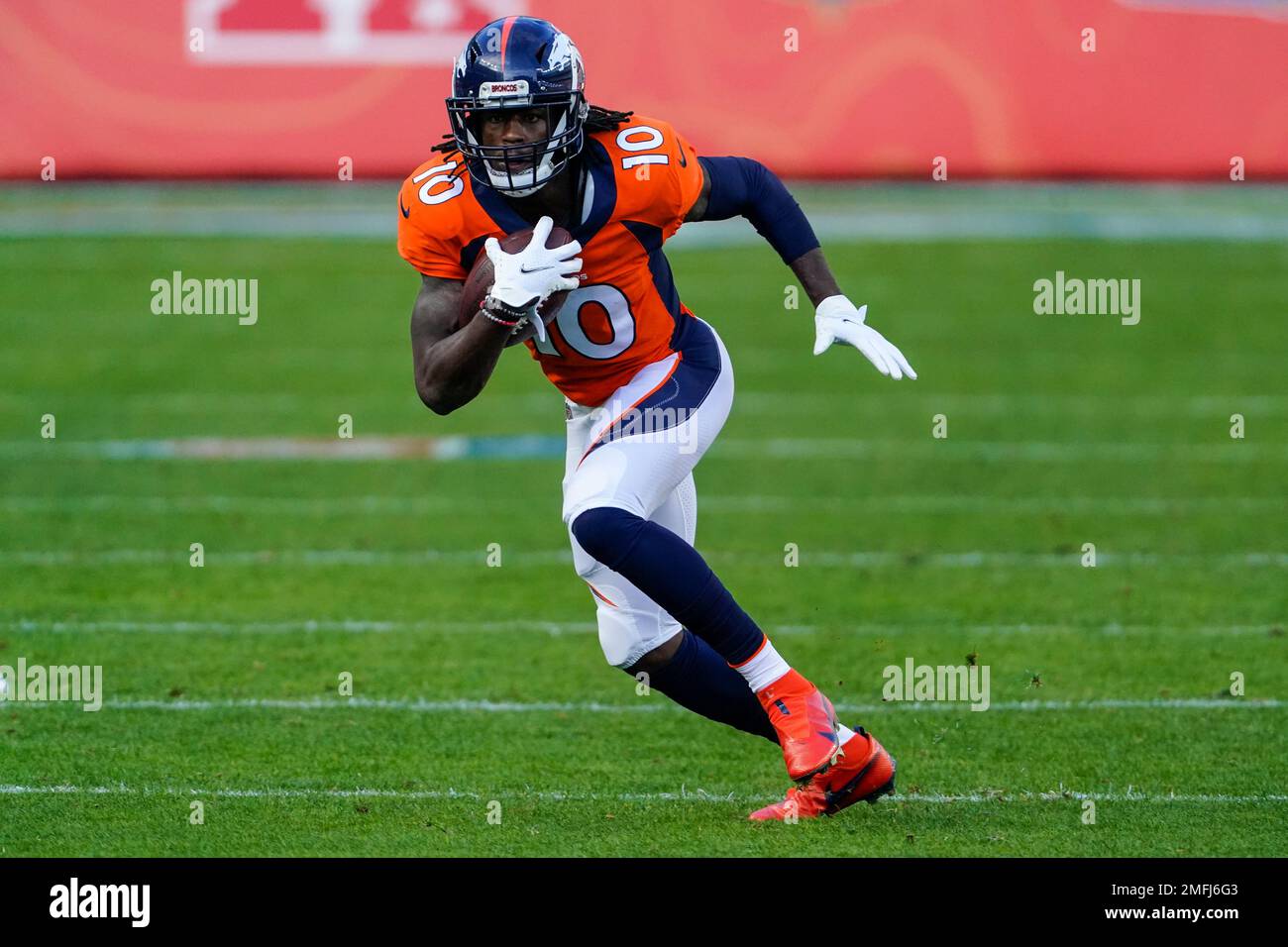 Denver Broncos wide receiver Jerry Jeudy (10) runs against the Miami ...