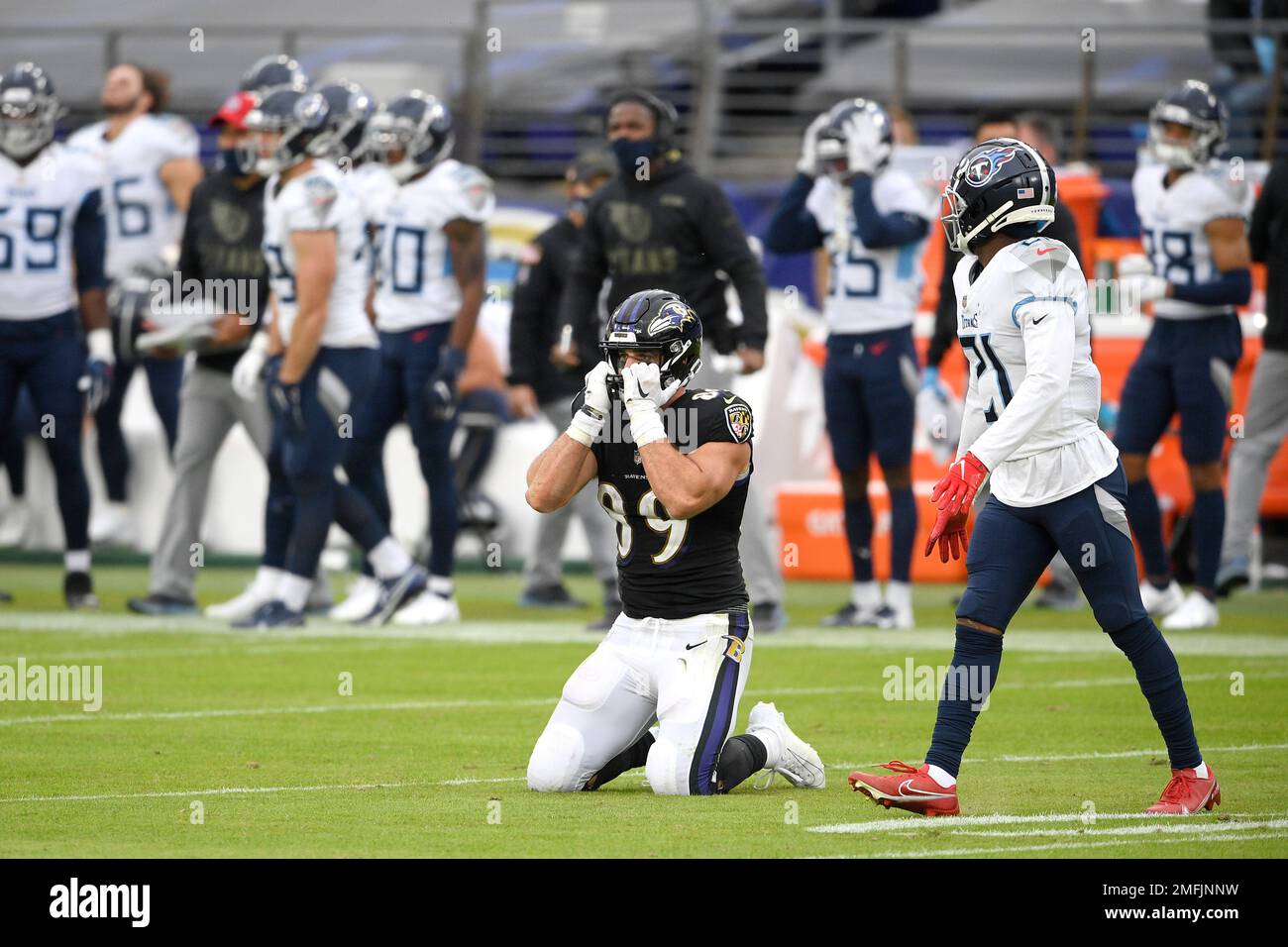 Baltimore Ravens tight end Mark Andrews (89) reacts after failing to ...