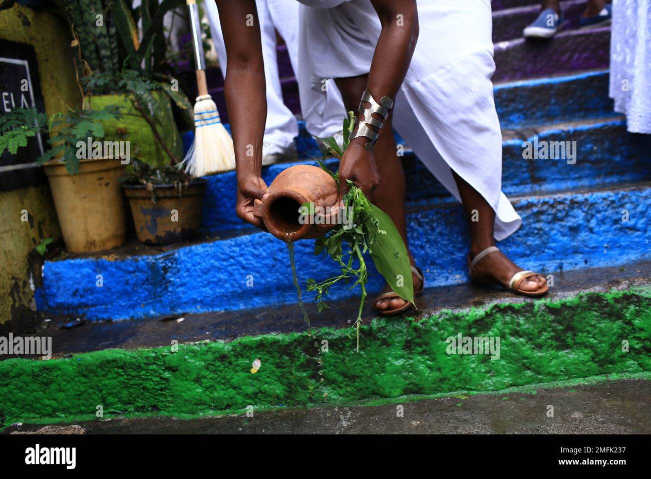 A members= of the Mocidade Unida do Santa Marta samba school performs a ...