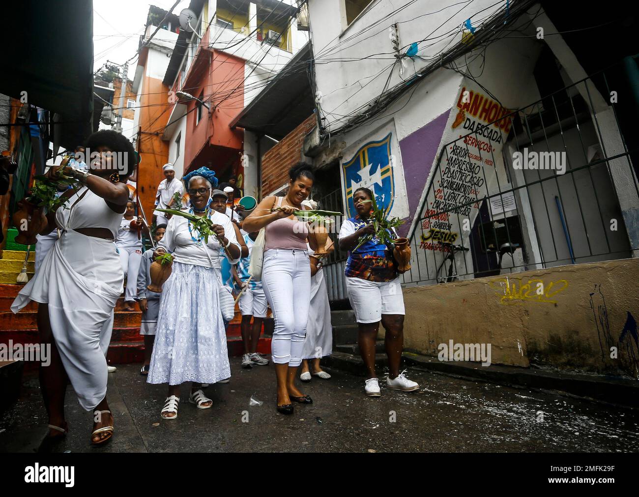 Members of the Mocidade Unida do Santa Marta samba school perform a ...