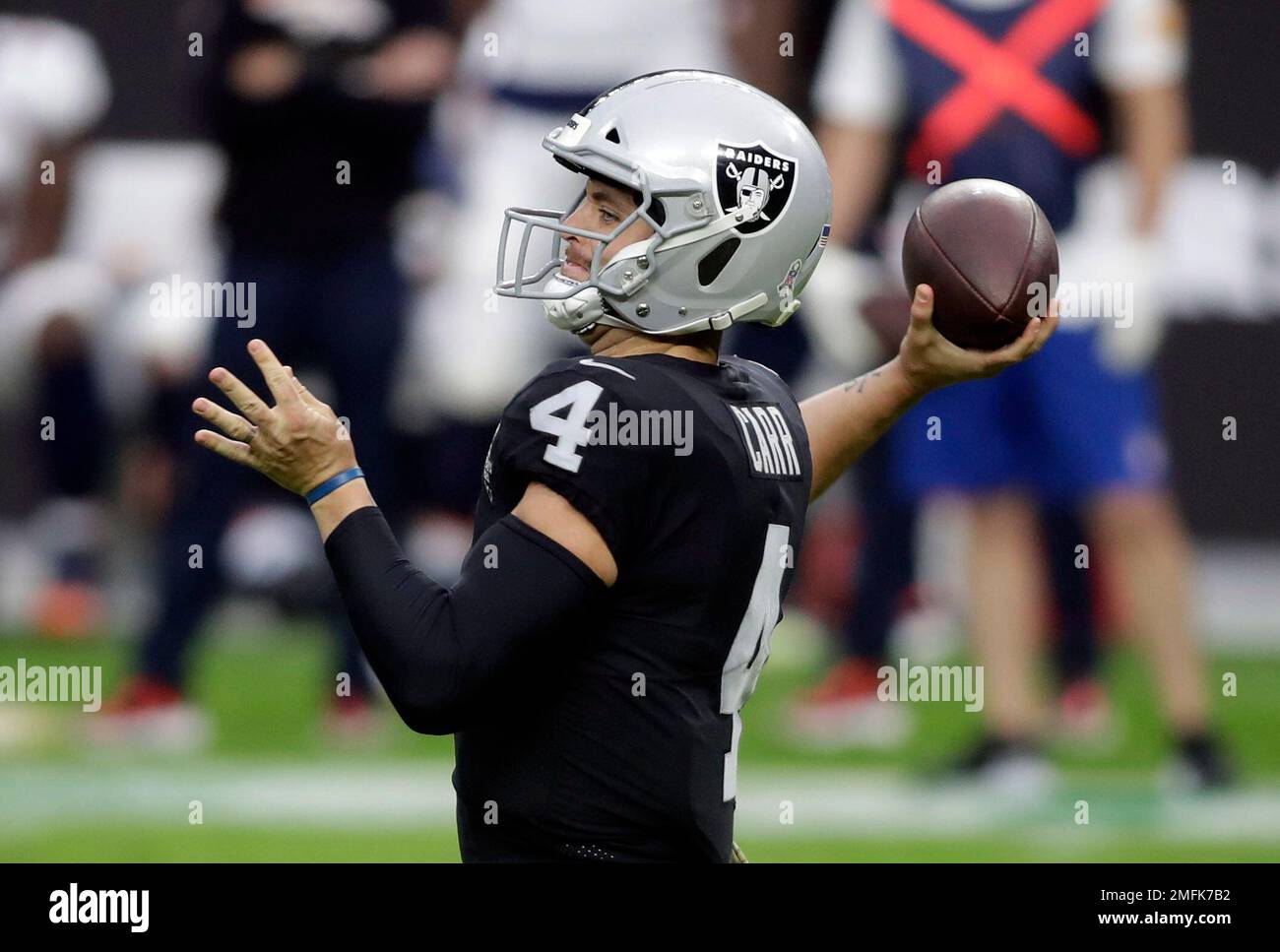 Las Vegas Raiders quarterback Derek Carr (4) throws a pass during an ...