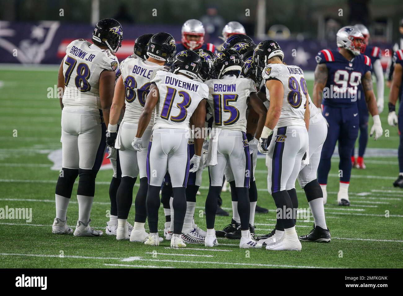 Baltimore Ravens offense huddles up during the first half of an NFL ...
