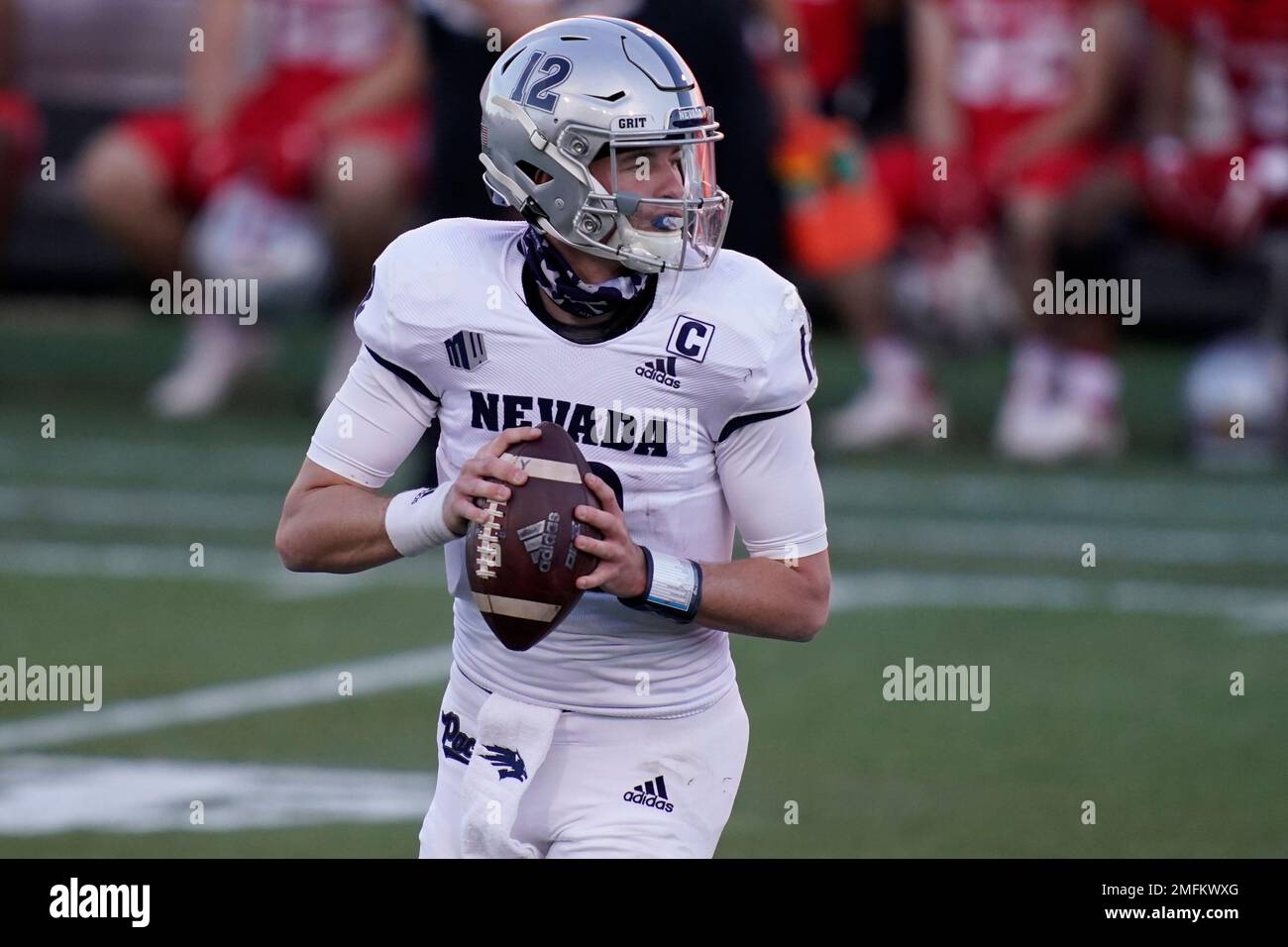 Nevada quarterback Carson Strong (12) plays against New Mexico during ...