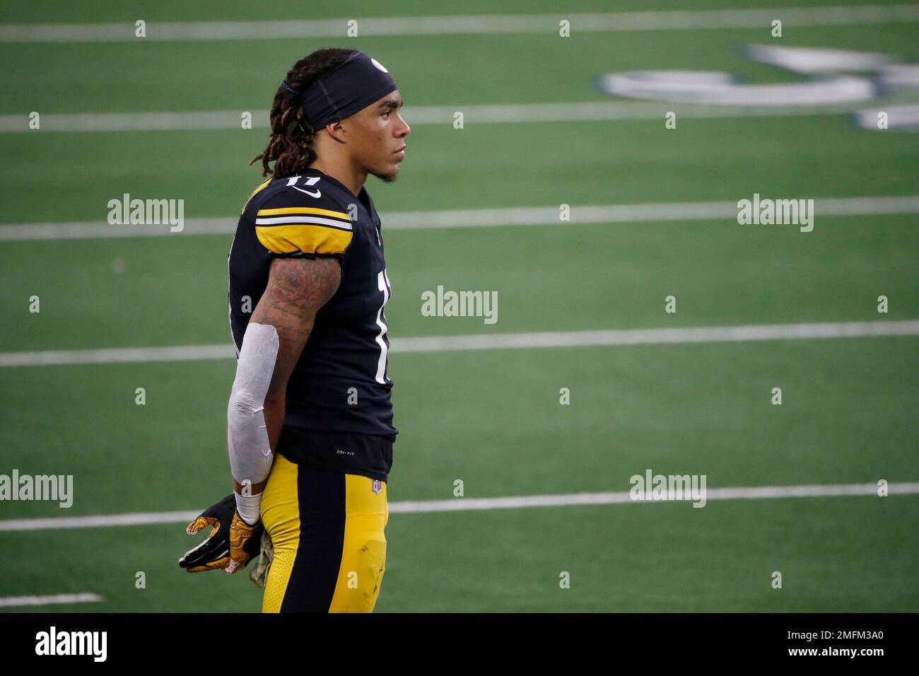 Pittsburgh Steelers wide receiver Chase Claypool (11) watches form the ...