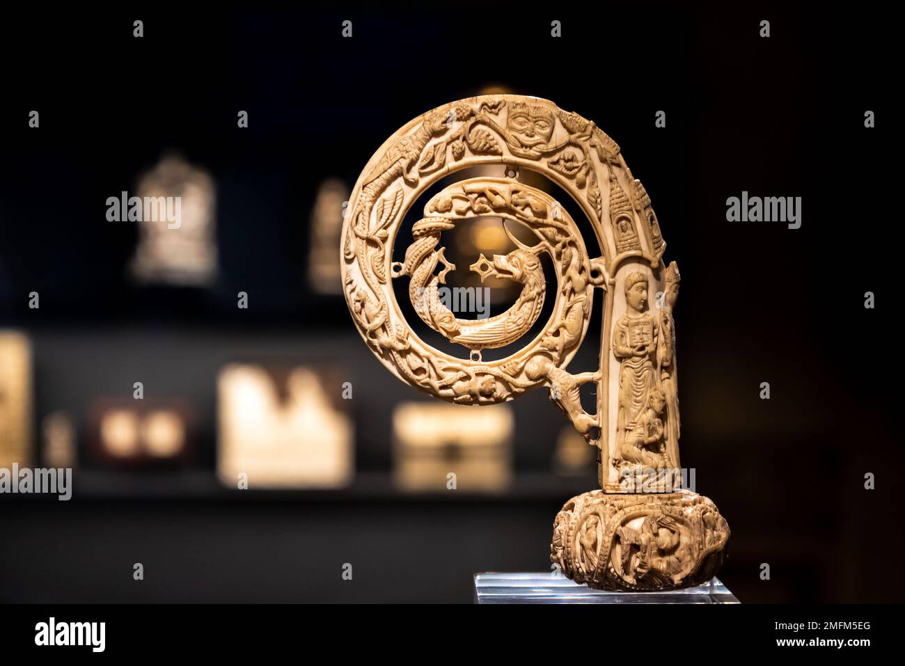 Engraved ivory hi-res stock photography and images - Alamy