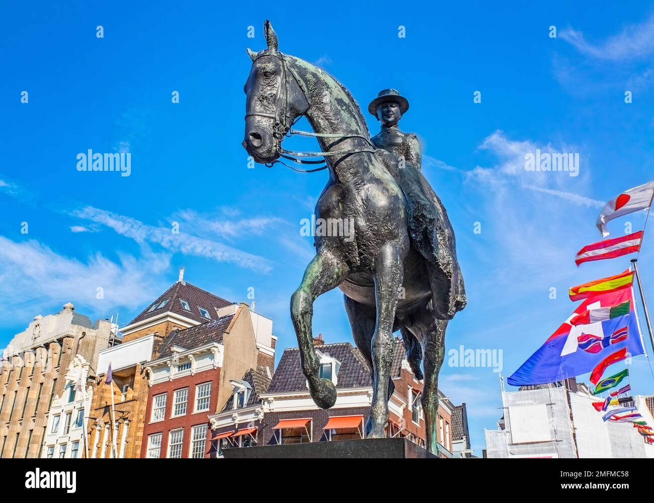 Amsterdam Statue of Wilhelmina on a horse in Rokin - Amsterdam ...