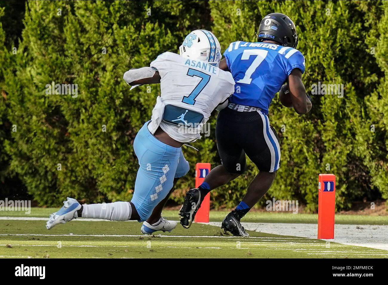 Duke Blue Devils running back Jordan Waters (7) goes in for a touchdown ...
