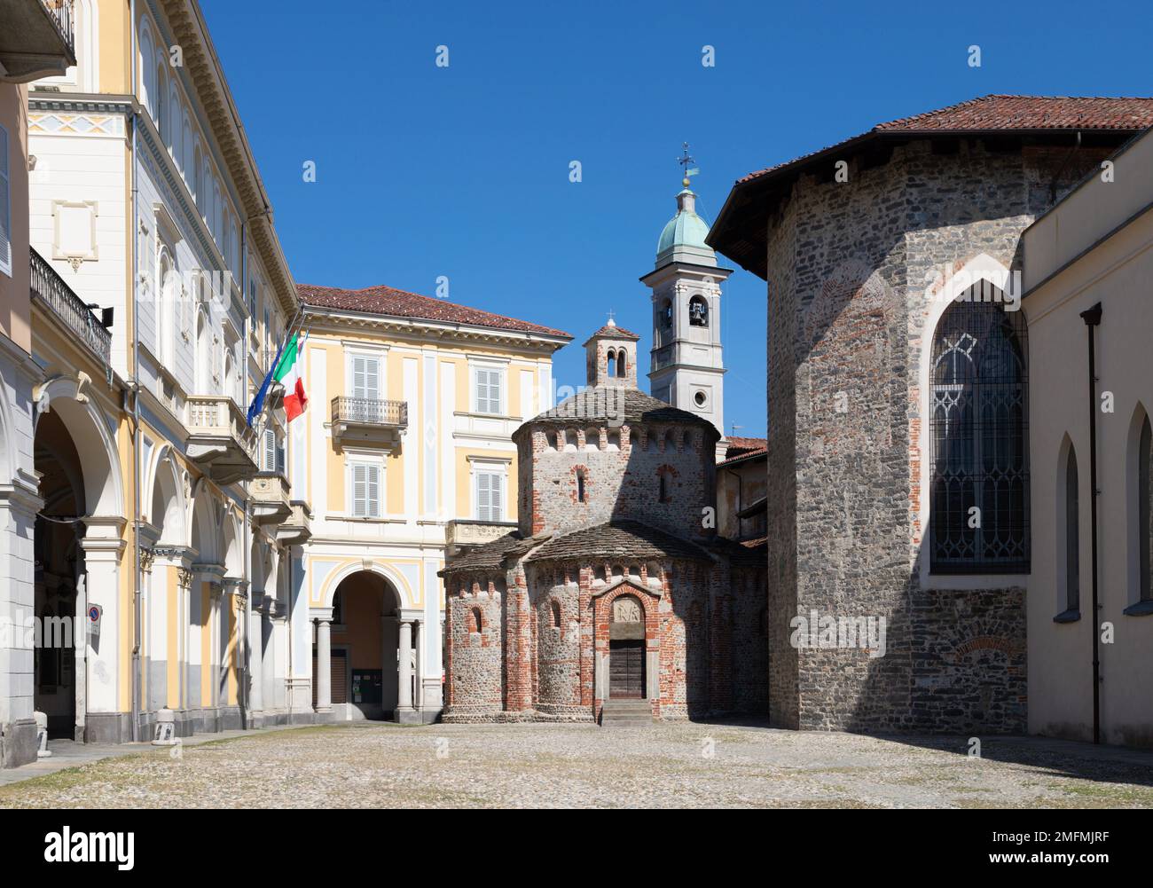 Battisterio di san giovanni batista hi-res stock photography and images ...