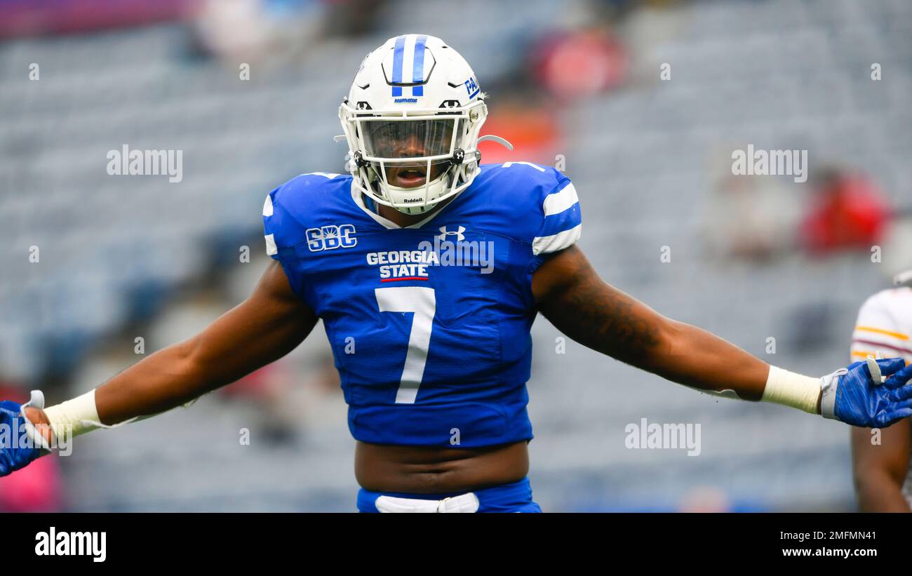 Georgia State linebacker Jordan Strachan reacts during play against ...