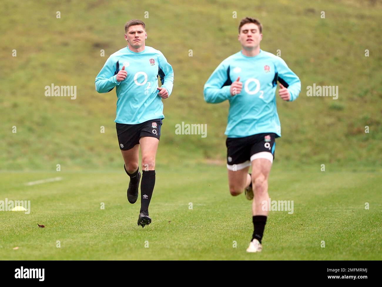 England's Owen Farrell (left) and Tommy Freeman during a training ...