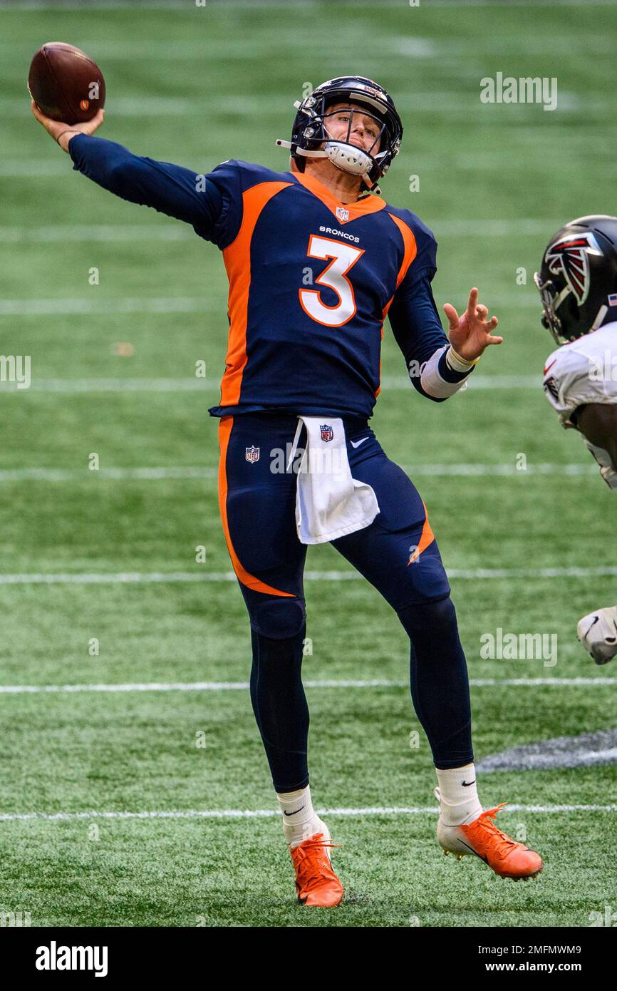 Denver Broncos quarterback Drew Lock (3) throws during the second half ...