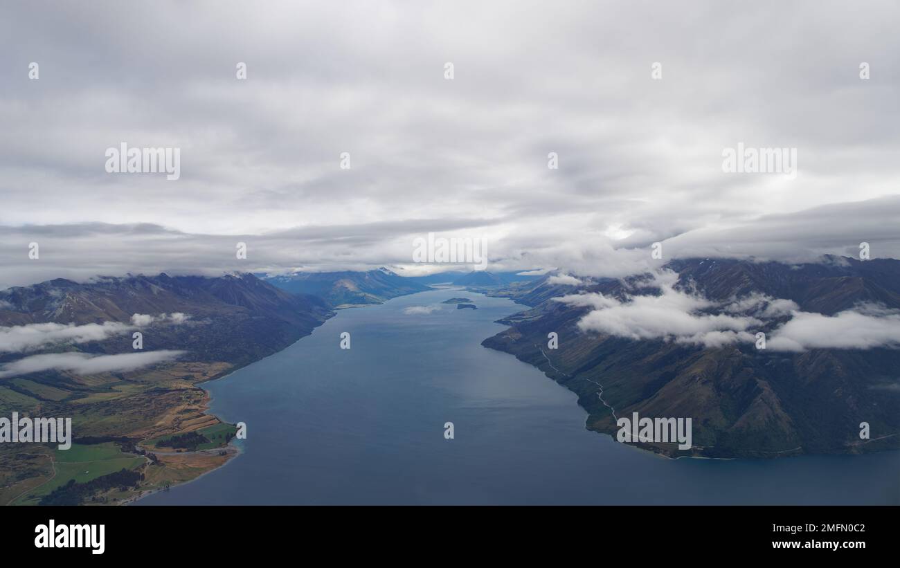 A Stunning Approach Into Queenstown Stock Photo - Alamy