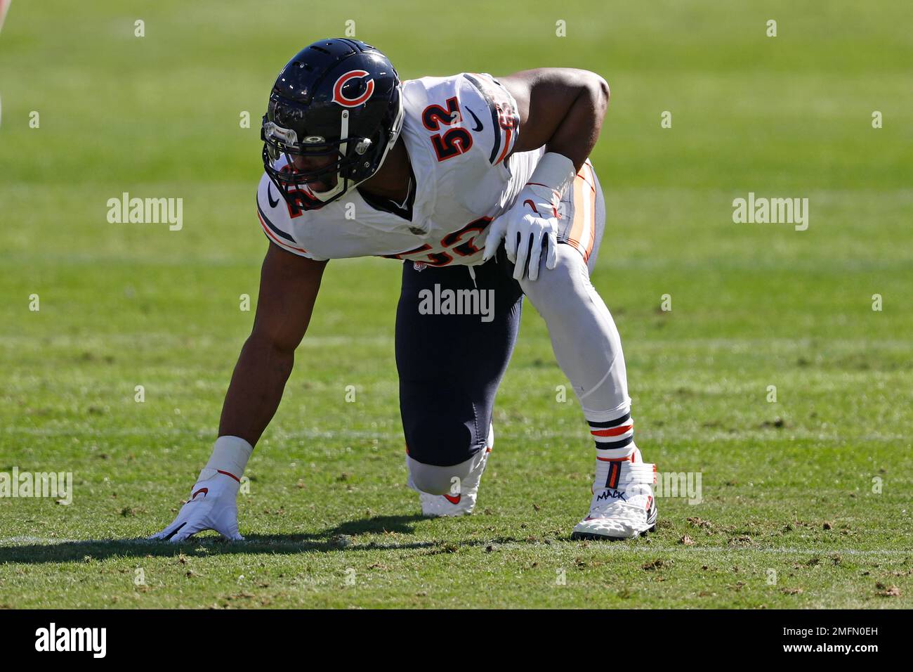 Chicago Bears outside linebacker Khalil Mack (52) plays against the ...