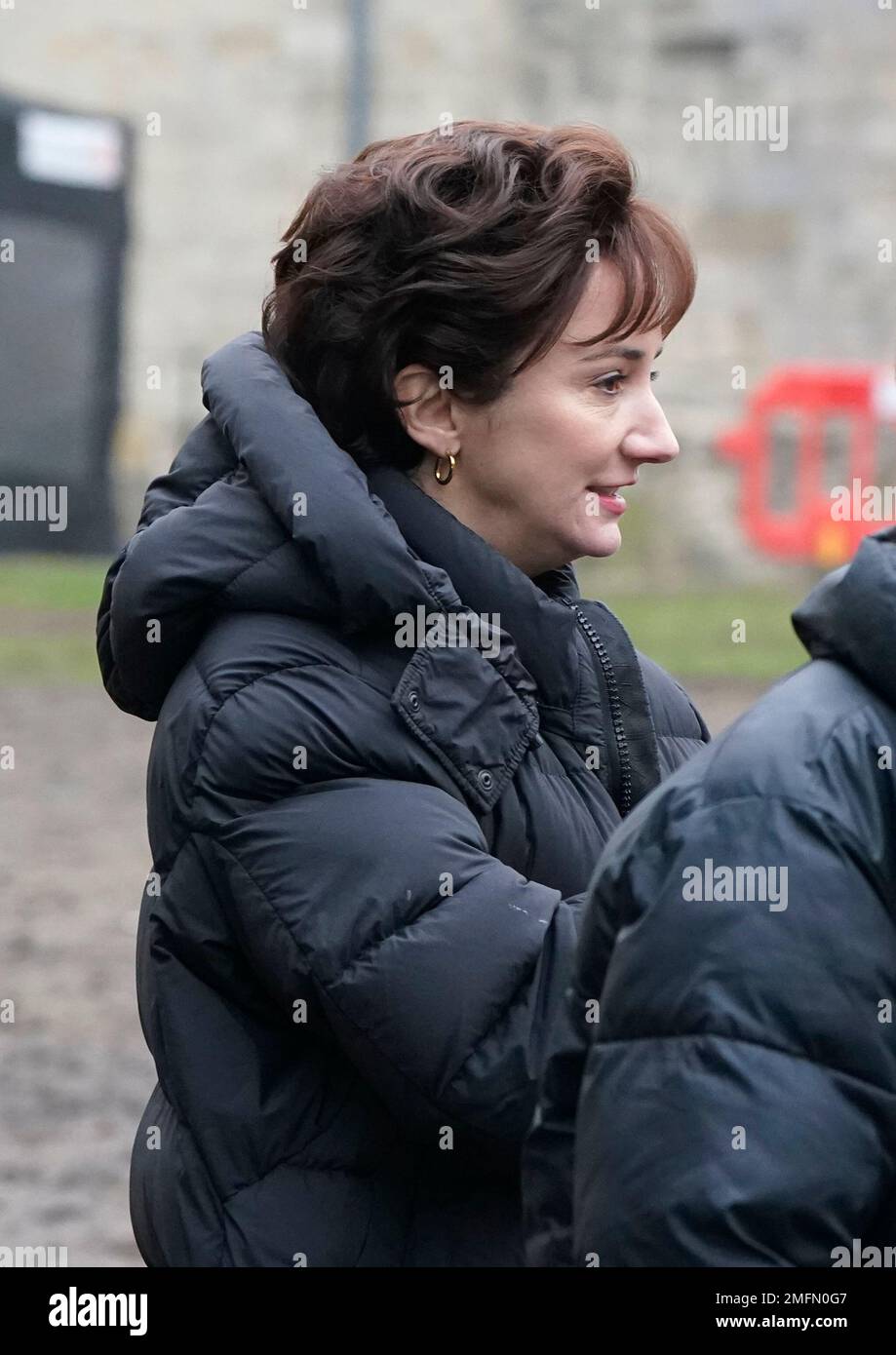 The crown filming crew set hi-res stock photography and images - Alamy