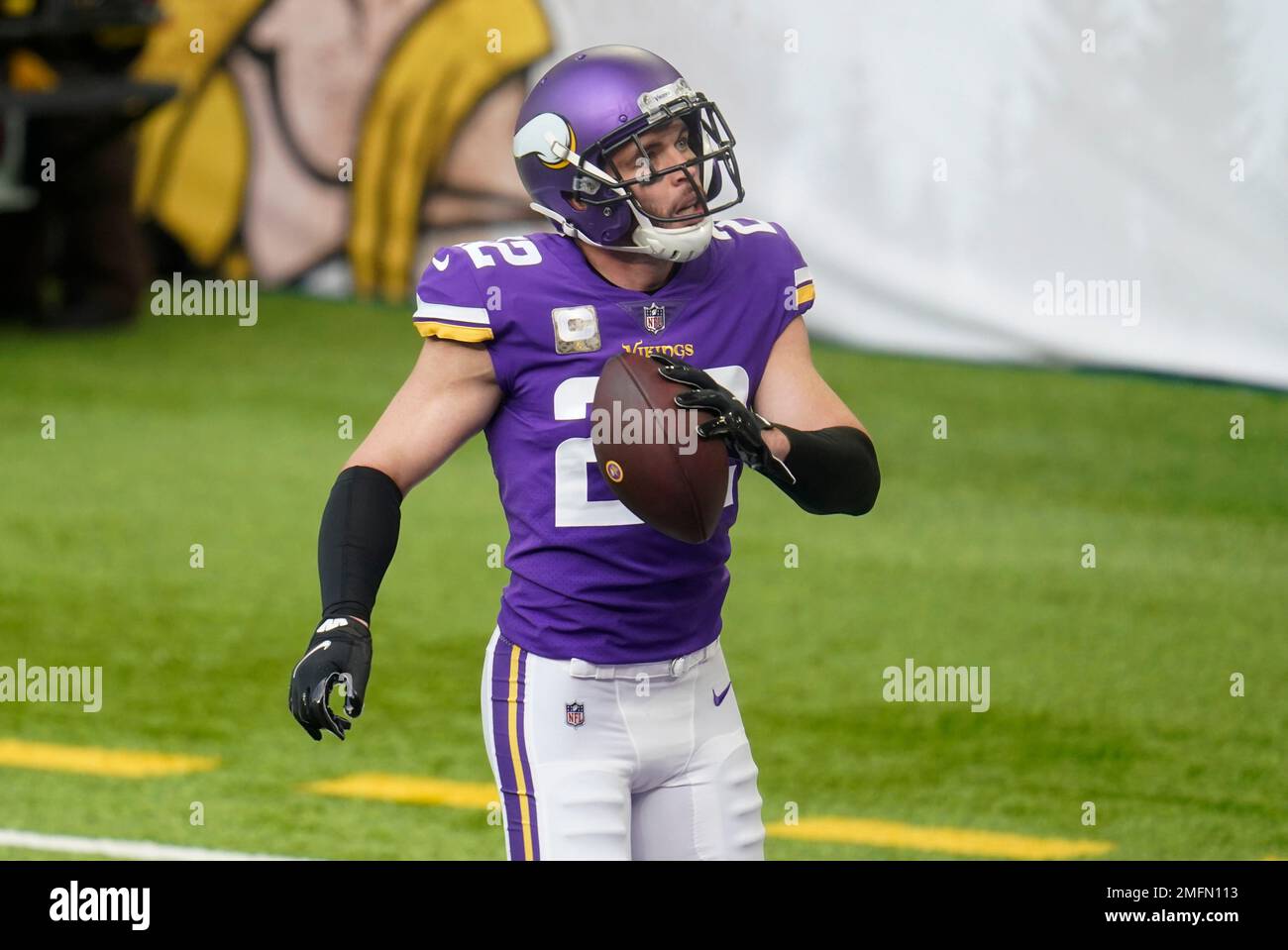 Minnesota Vikings safety Harrison Smith warms up before an NFL football ...