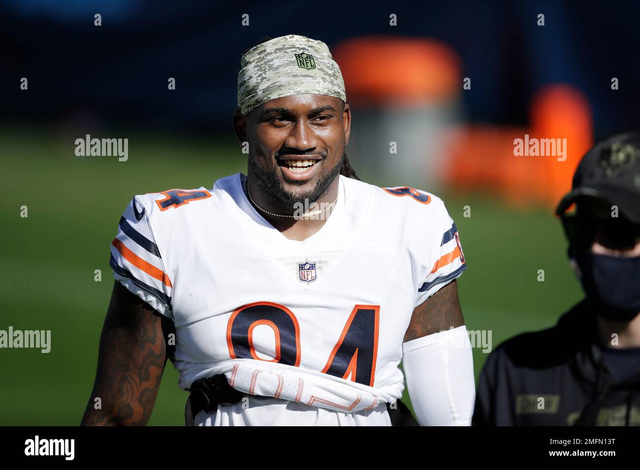 Chicago Bears wide receiver Cordarrelle Patterson (84) warms up before ...