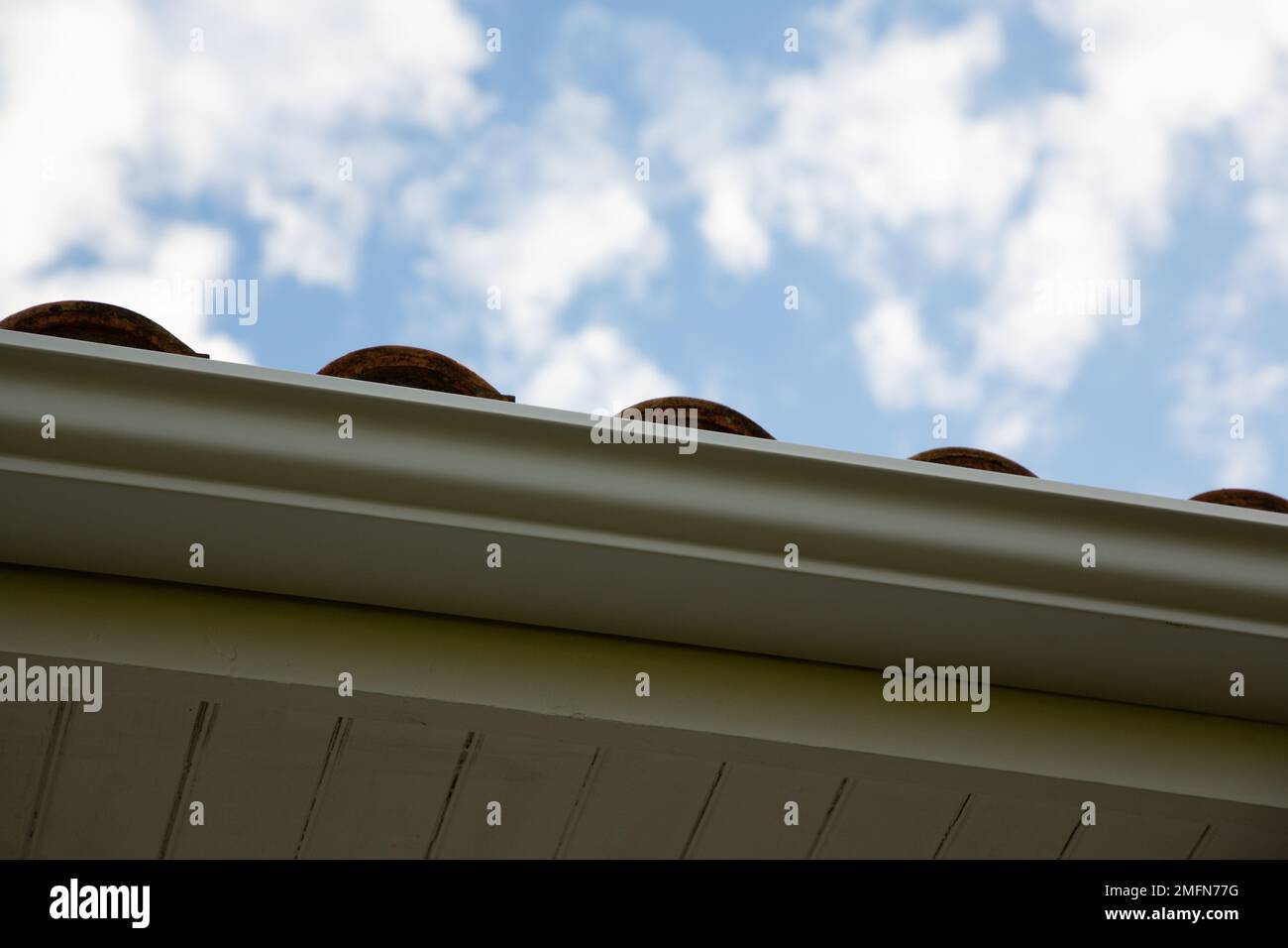 Gutter frame hi-res stock photography and images - Alamy
