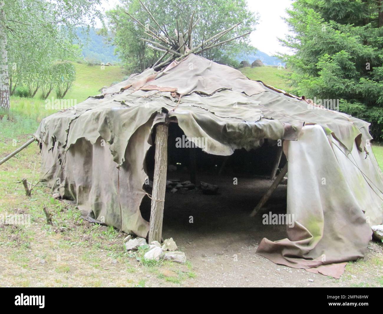 Ww2 army tents hi-res stock photography and images - Alamy