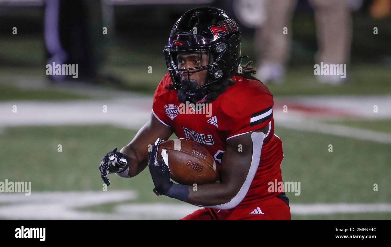 Northern Illinois Huskies running back Erin Collins (21) rushes with ...