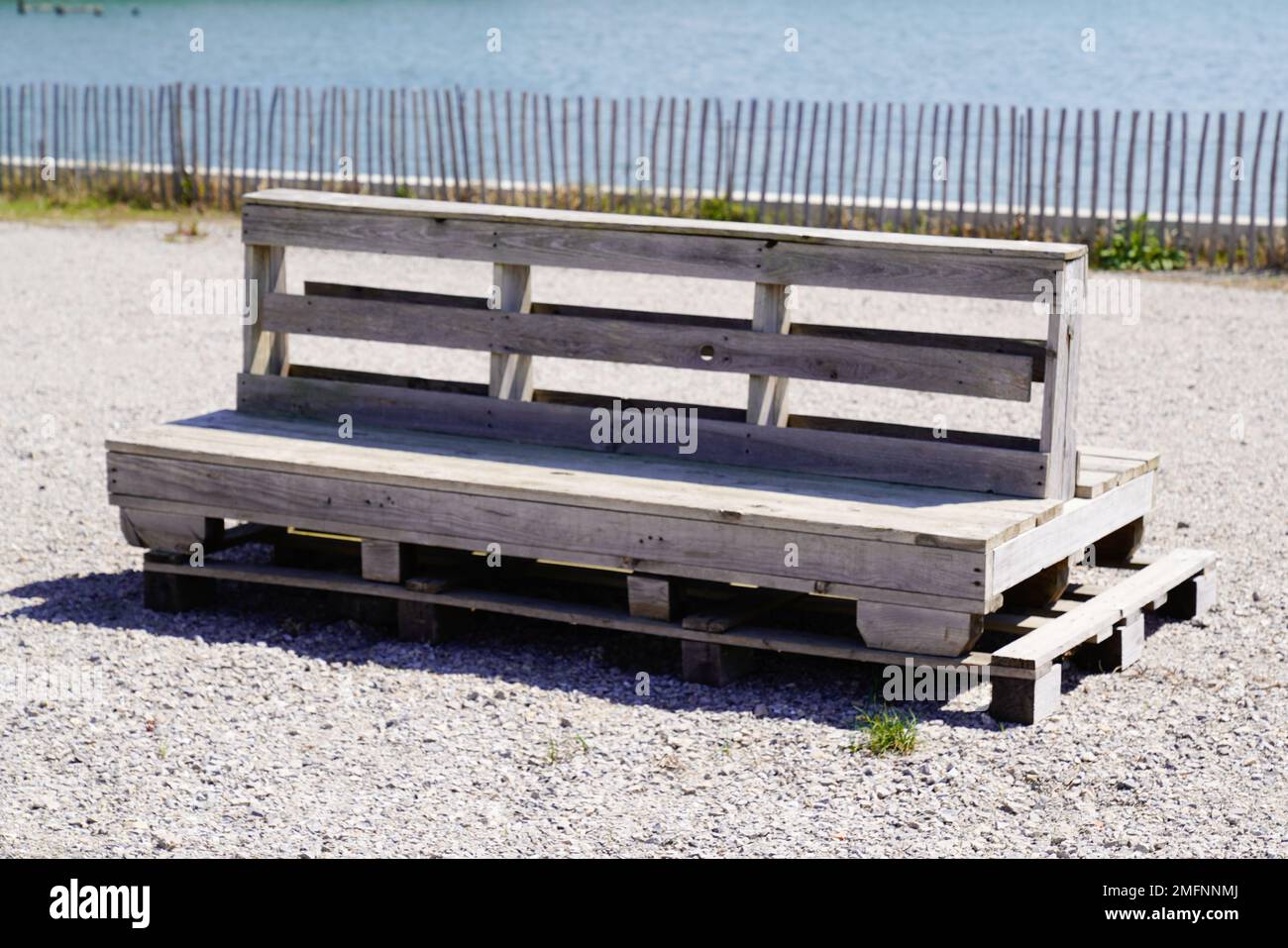 recycled wood garden bench chair lounge on sand make in diy wooden ...