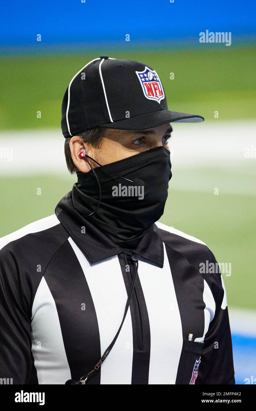 Back judge Steve Patrick (17) during an NFL football game between the ...