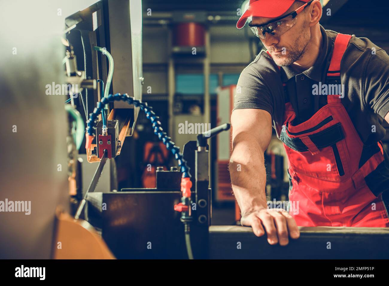 Metal cutter hi-res stock photography and images - Alamy