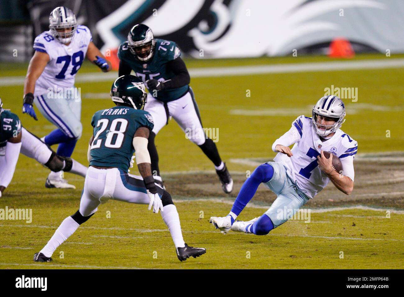 Dallas Cowboys' Ben DiNucci plays during the second half of an NFL ...