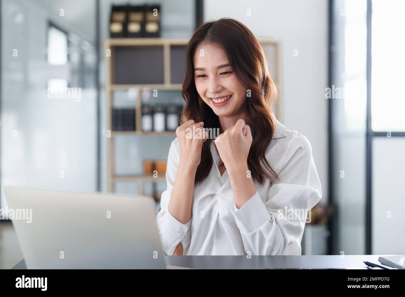 Business people happy to be successful partnership teamwork celebrating ...