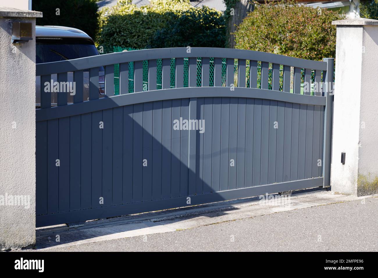 portal door grey modern aluminum large high car gate of house in street ...