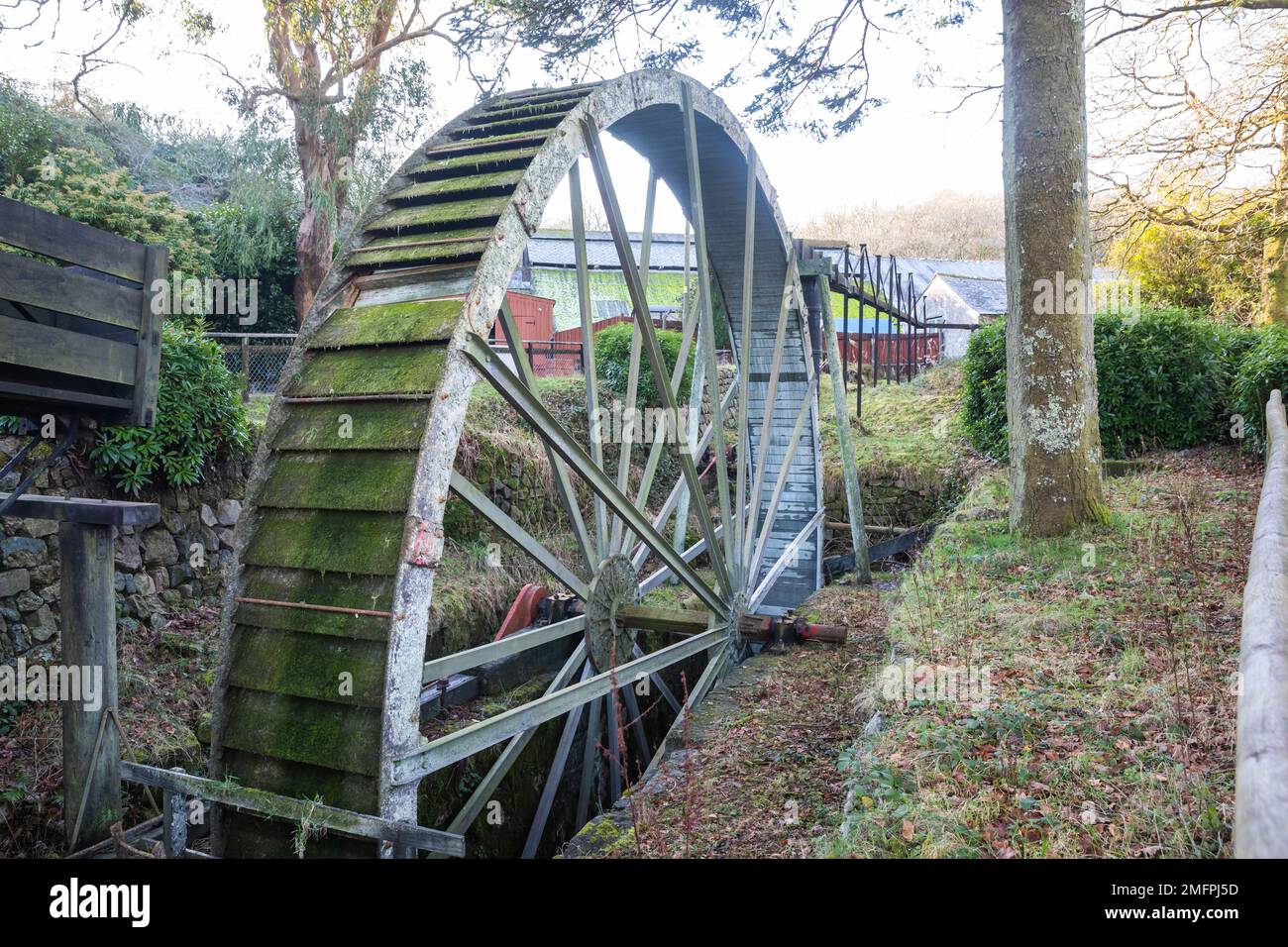 A Water Wheel at Wheal Martyn Clay Works in Cornwall Stock Photo - Alamy