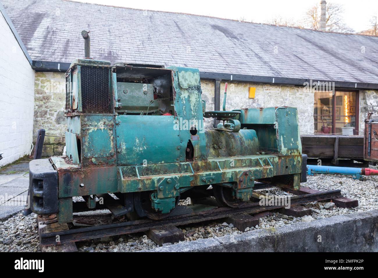 Disused engine at Wheal Martyn Clay Works in Cornwall Stock Photo - Alamy