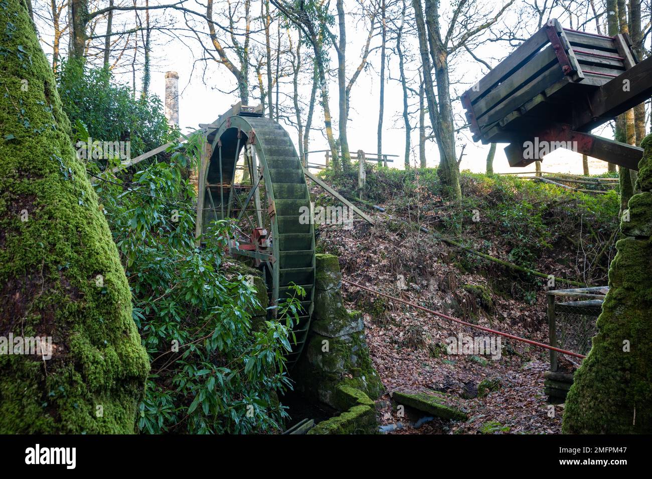 A Water Wheel at Wheal Martyn Clay Works in Cornwall Stock Photo - Alamy