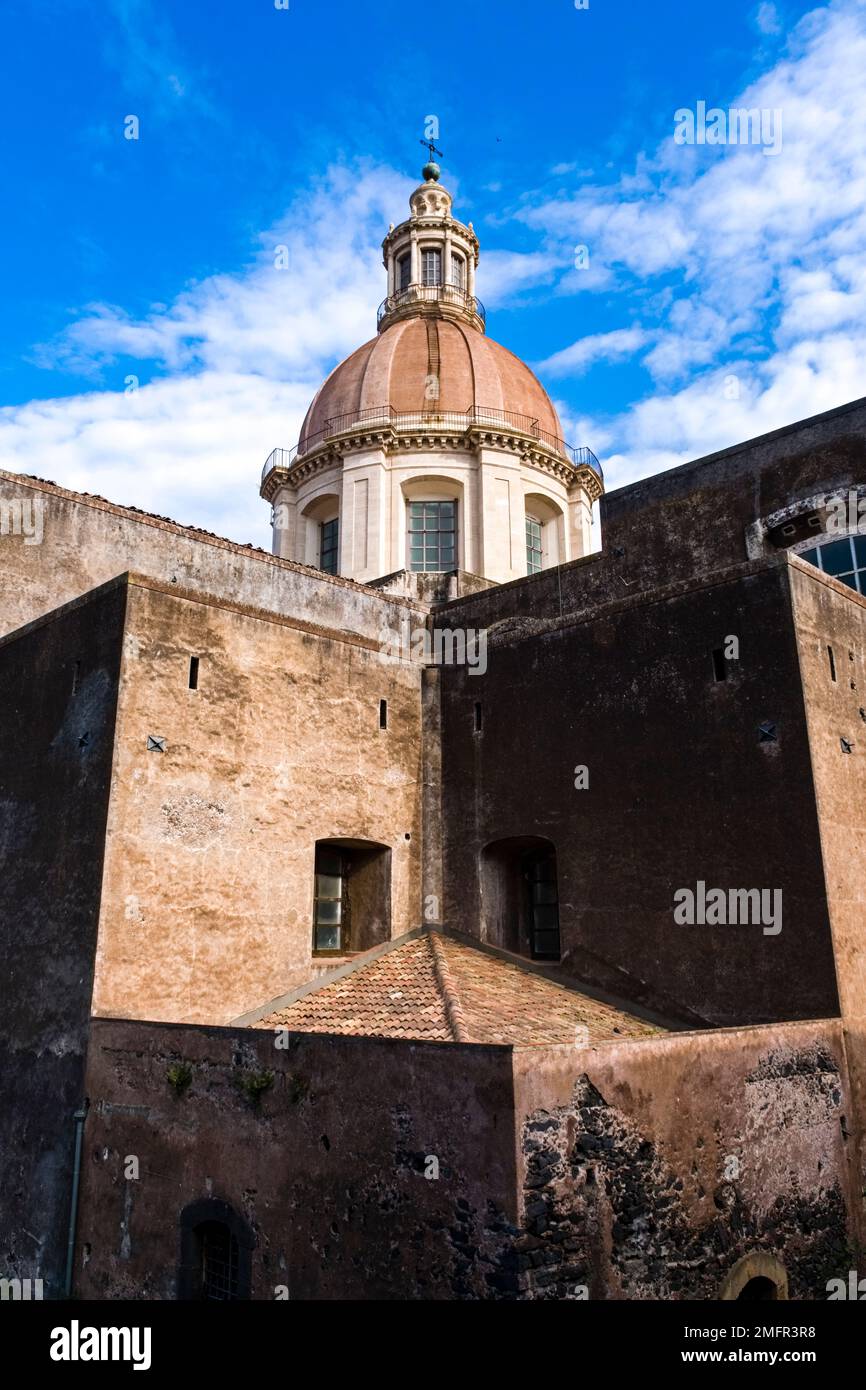 The dome of the church San Nicolò l'Arena, Chiesa di San Nicolò l'Arena ...