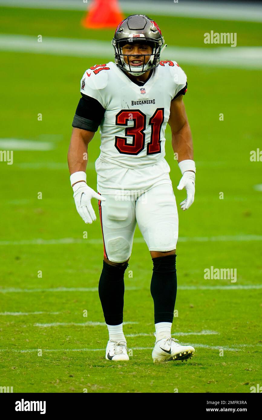 Tampa Bay Buccaneers strong safety Antoine Winfield Jr. (31) faces the Las Vegas Raiders during ...